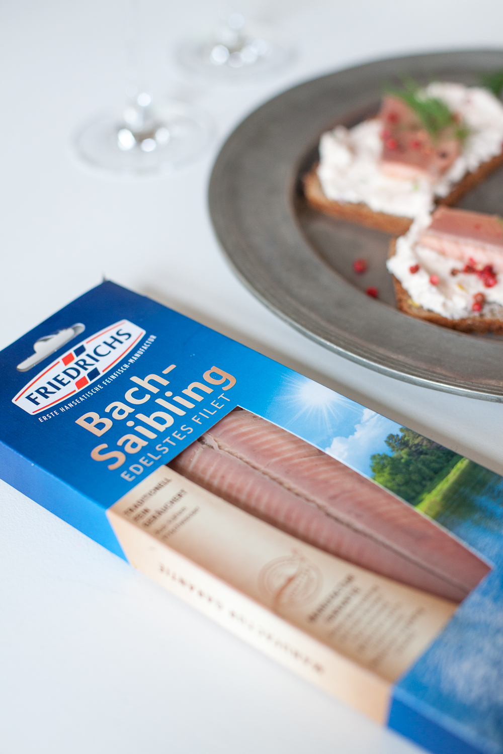 Es gibt Schnittchen Schneewittchen mit Bach-Saibling | tastesheriff