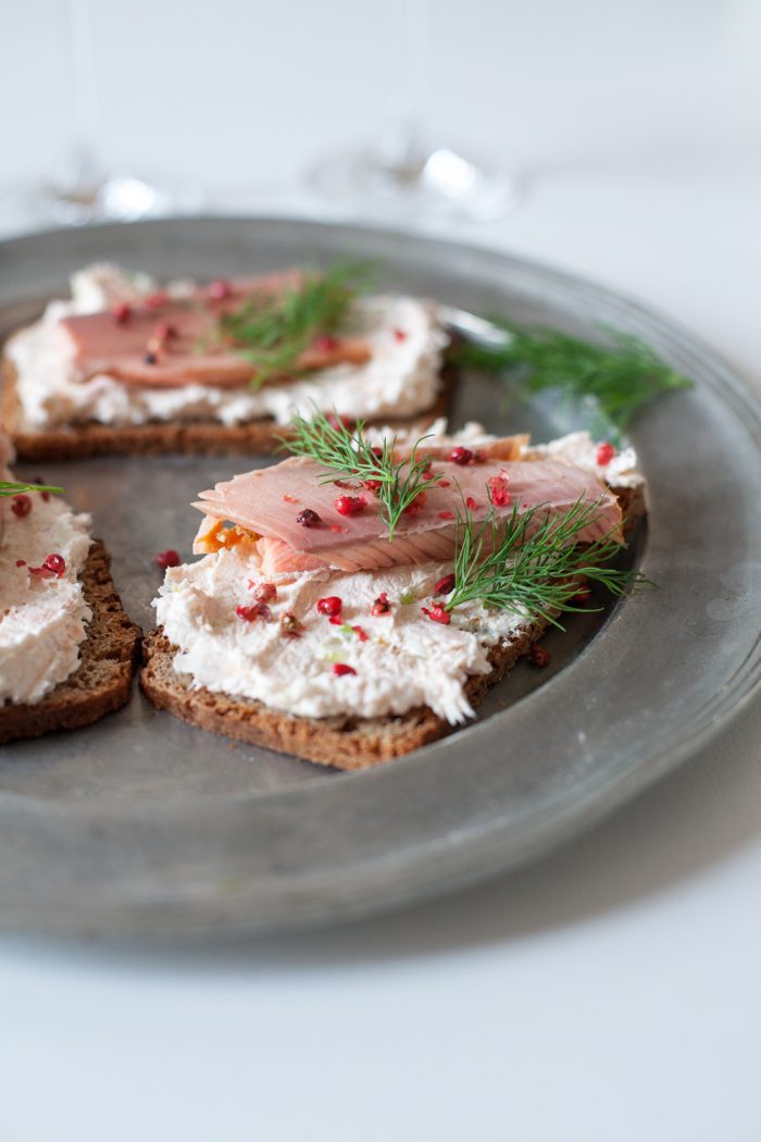 Schnittchen Schneewittchen mit Bach-Saibling | tastesheriff