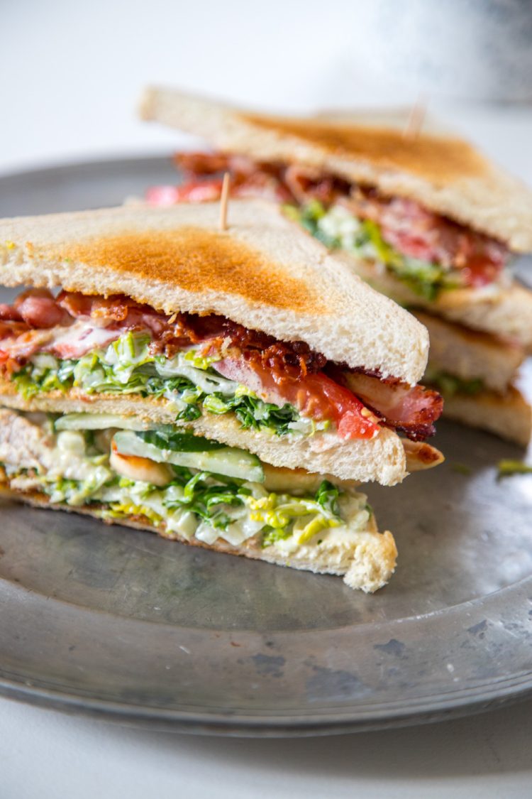 Der Sandwich Klassiker – ein köstliches Club Sandwich